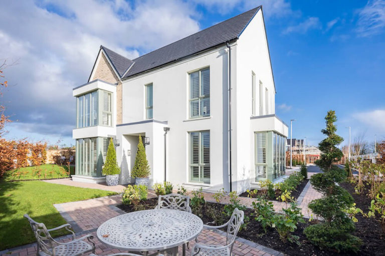 Water Rock Manor — Redefining Excellence in Irish Residential Living